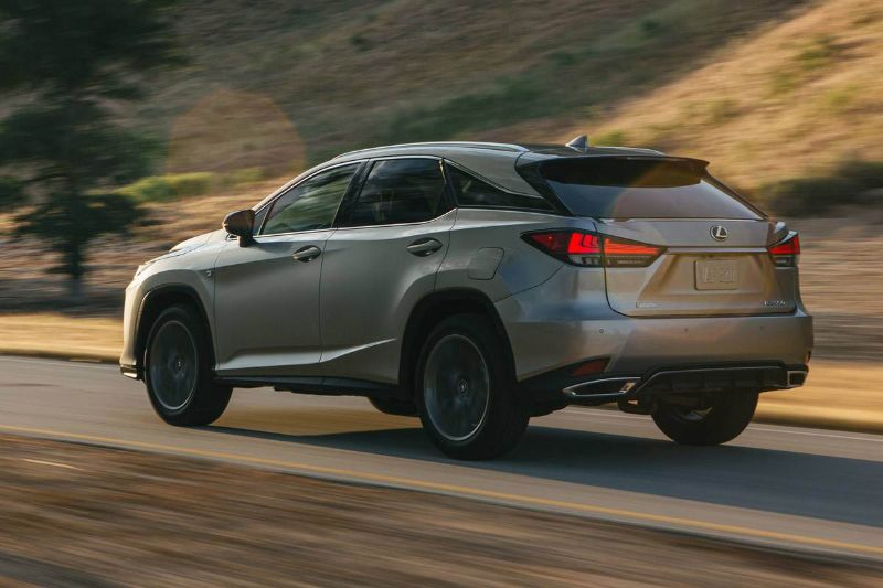 StriveME - السيارة لكزس rx 2021 تعرف على المواصفات والاسعار في السعودية